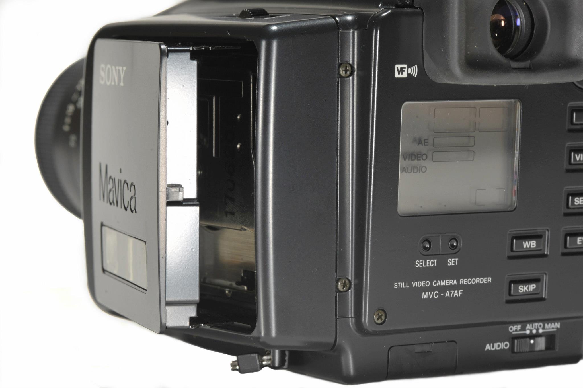 Sony ProMavica MVC-A7AF (1987)