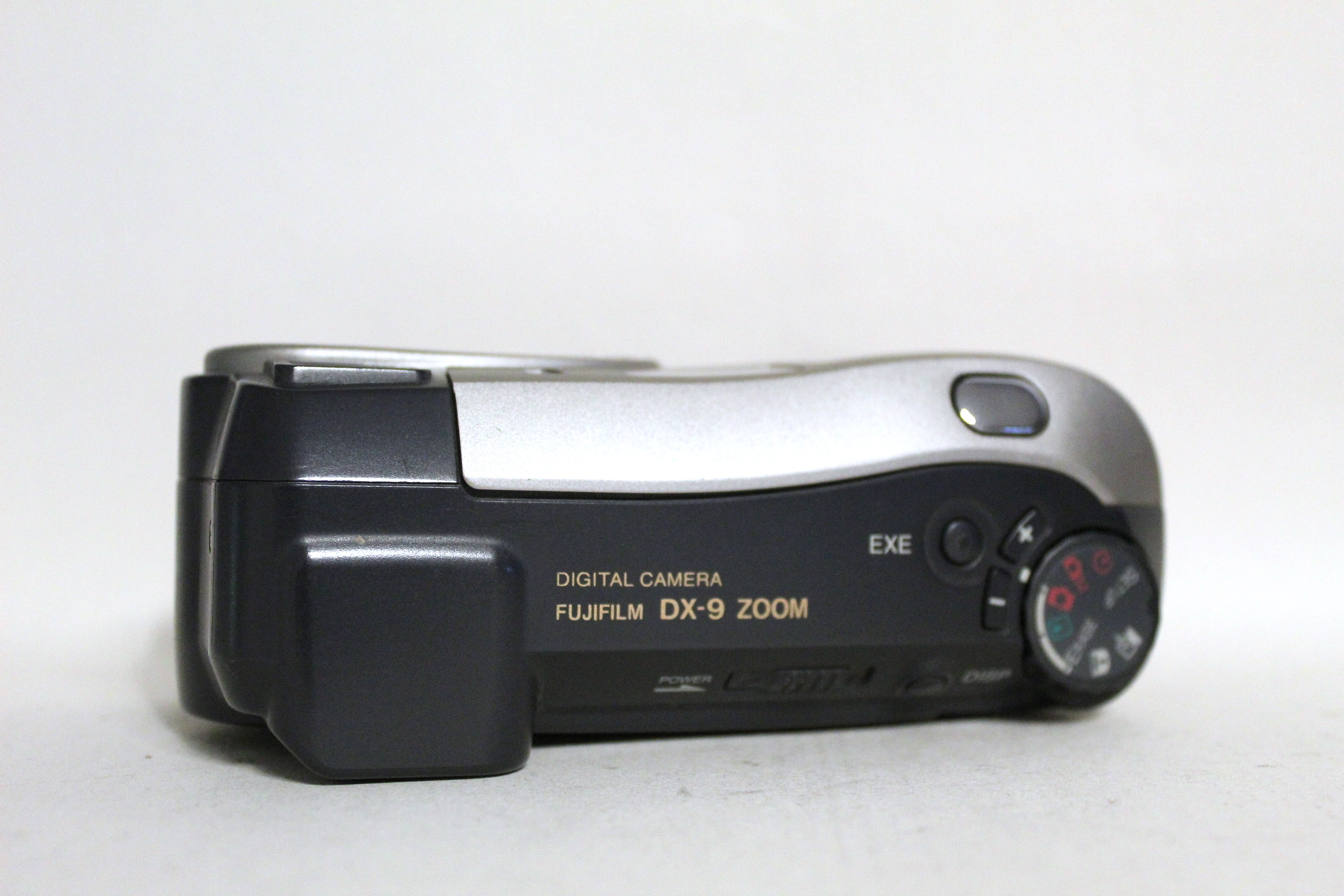 Fujifilm DX-9 Zoom
