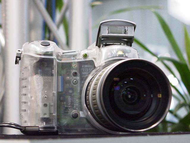 Sony DSC-D700