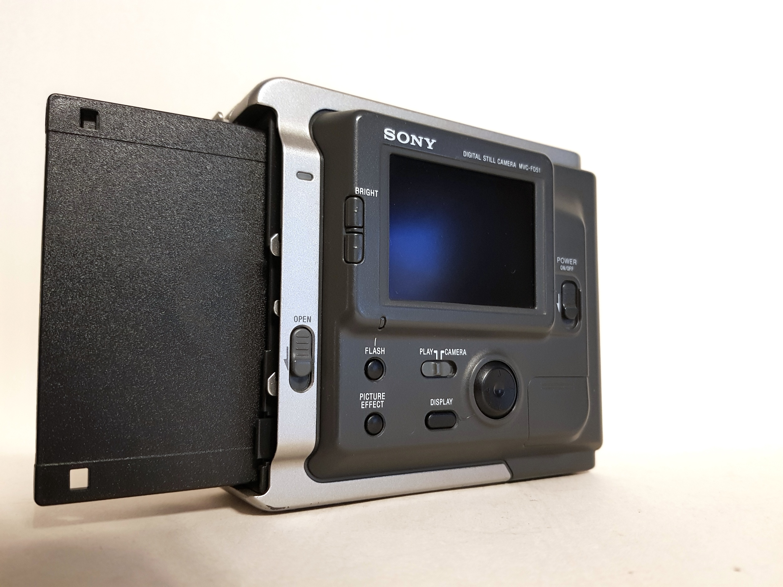 Sony MVC-FD51