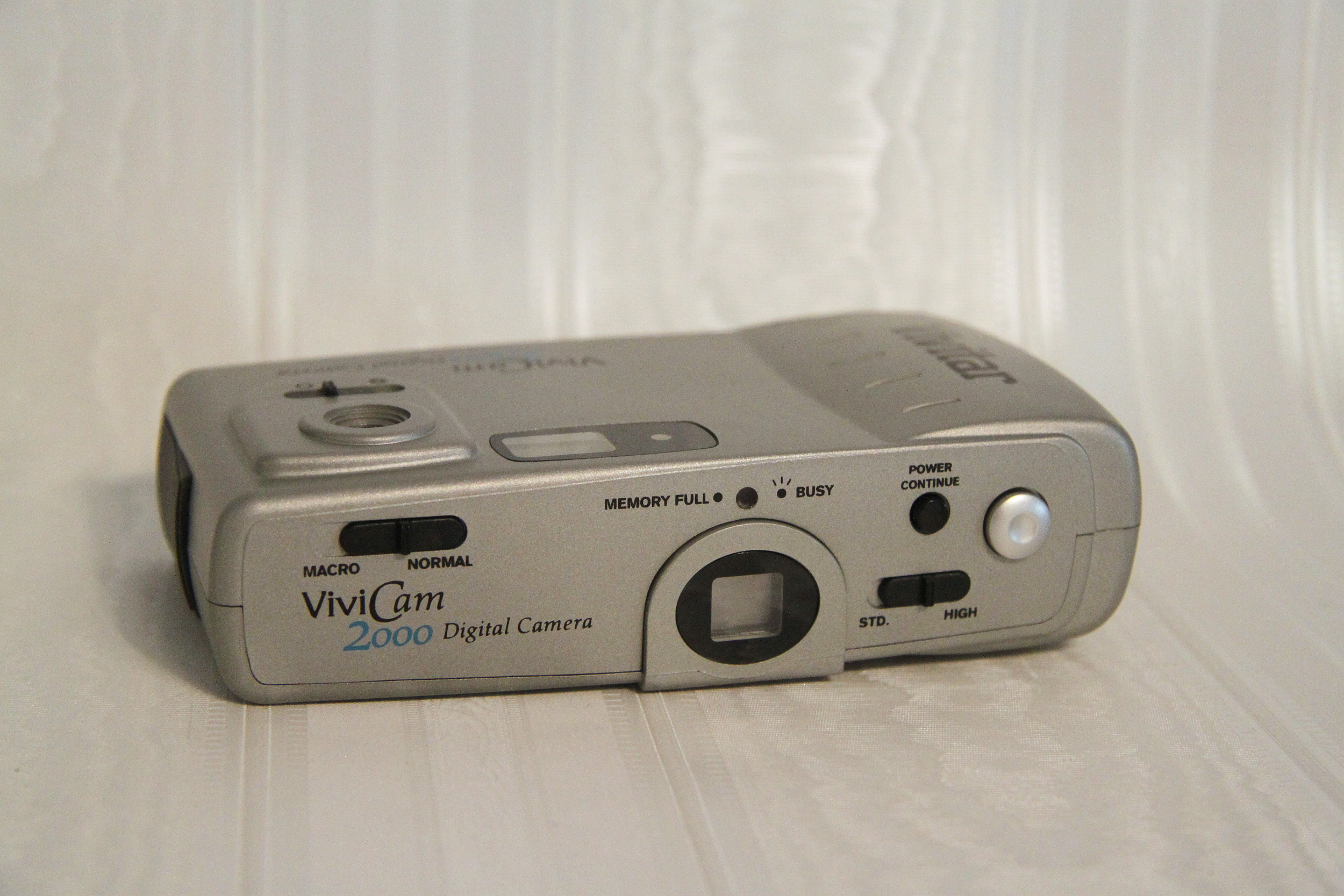 Vivitar ViviCam 2000