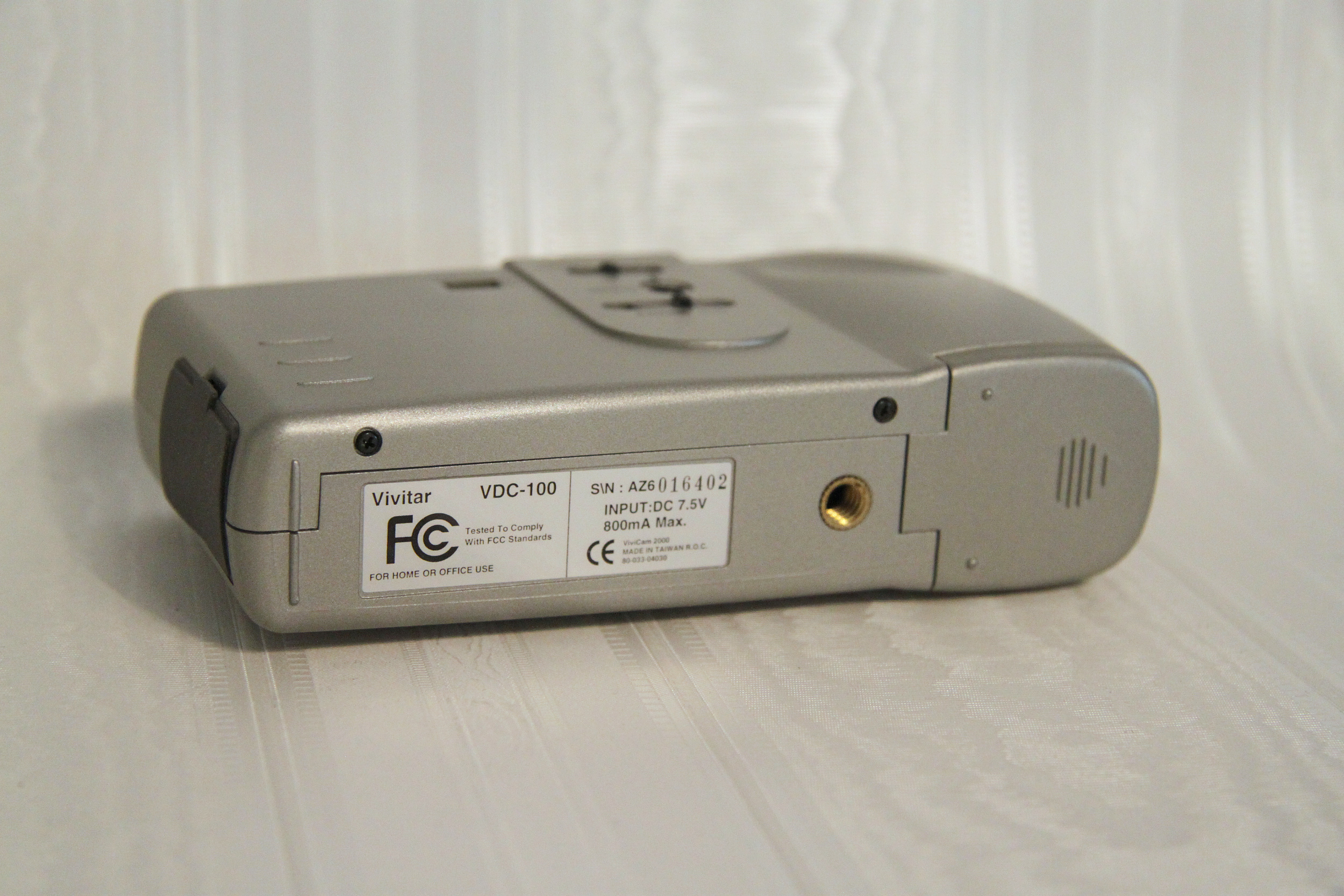 Vivitar ViviCam 2000